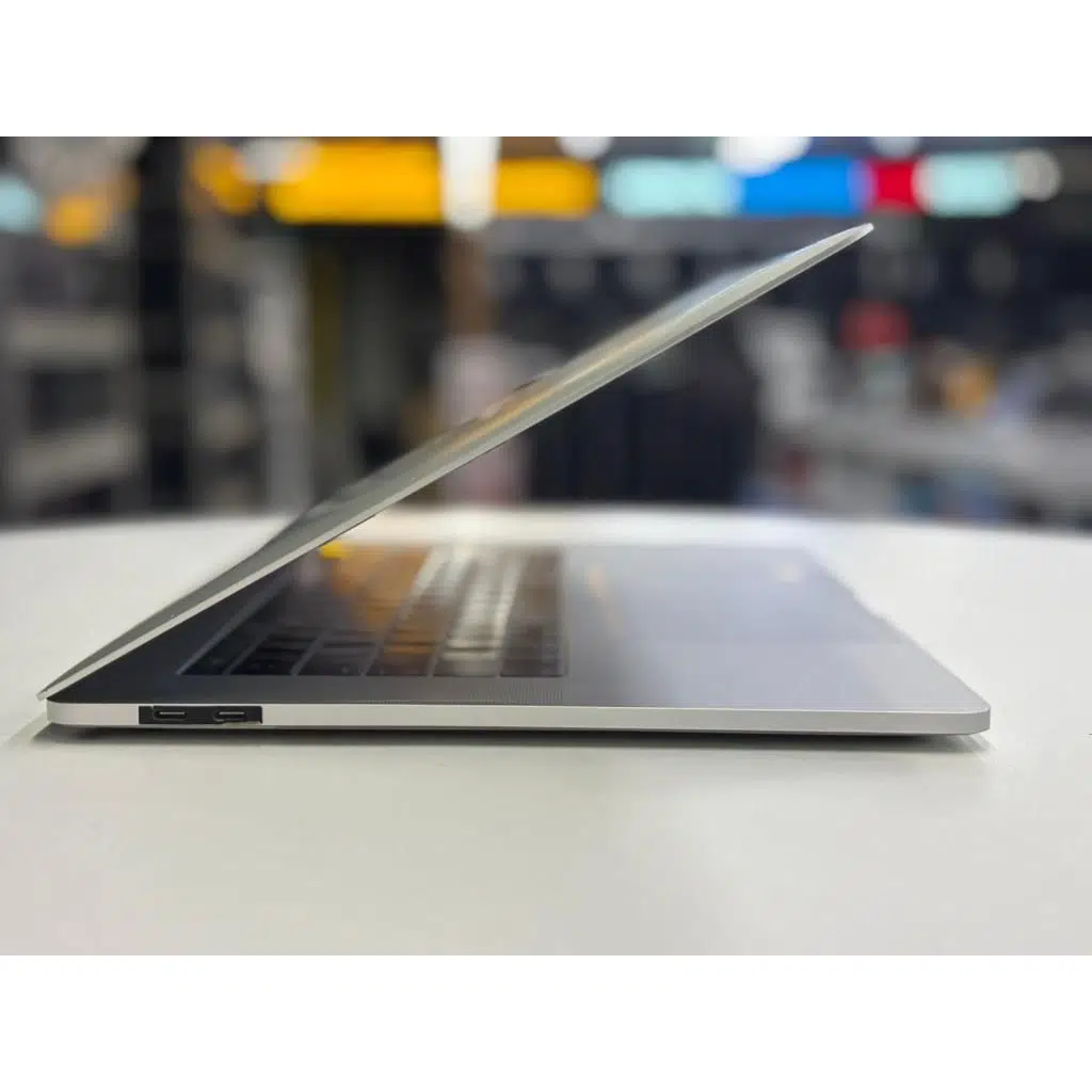 Apple 2.El Notebook Macbook Pro 16' Touchbar A1990 Emc 3215 İ7 8850H (8 ...